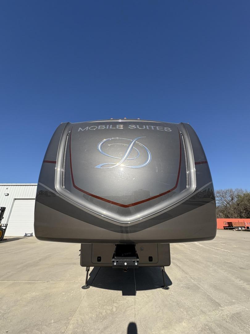 NEW 2025 DRV Suites MOBILE SUITES 41RKDB | Four Seasons RV | Abilene ...