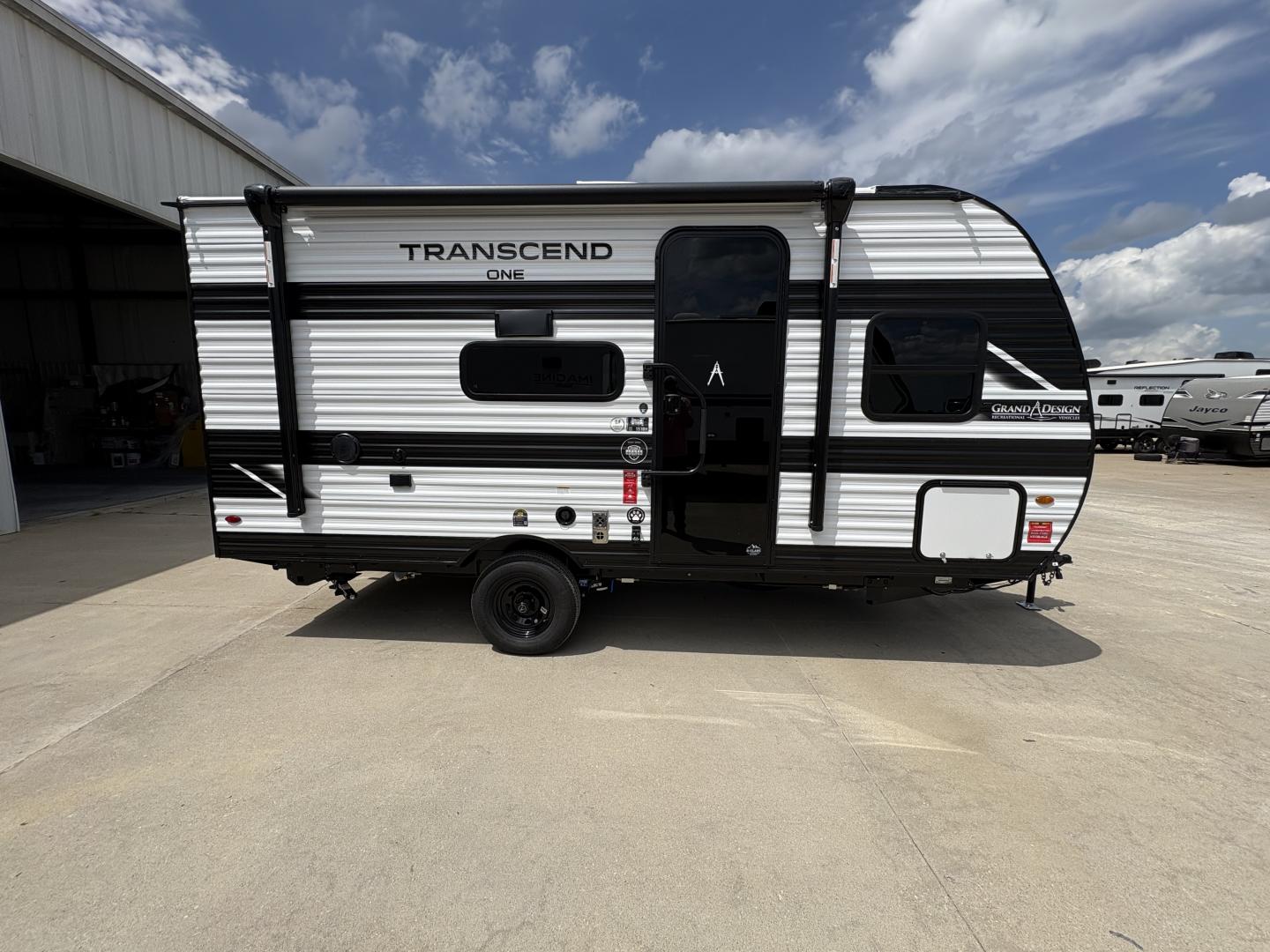 NEW 2026 Grand Design Transcend One 151BH | Four Seasons RV | Abilene ...