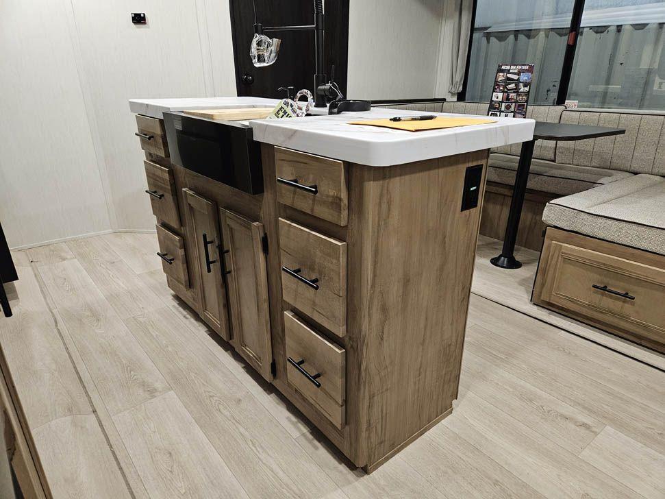 Cherokee Wolf Den 304SR Travel Trailer with Bunkhouse for Sale | All ...