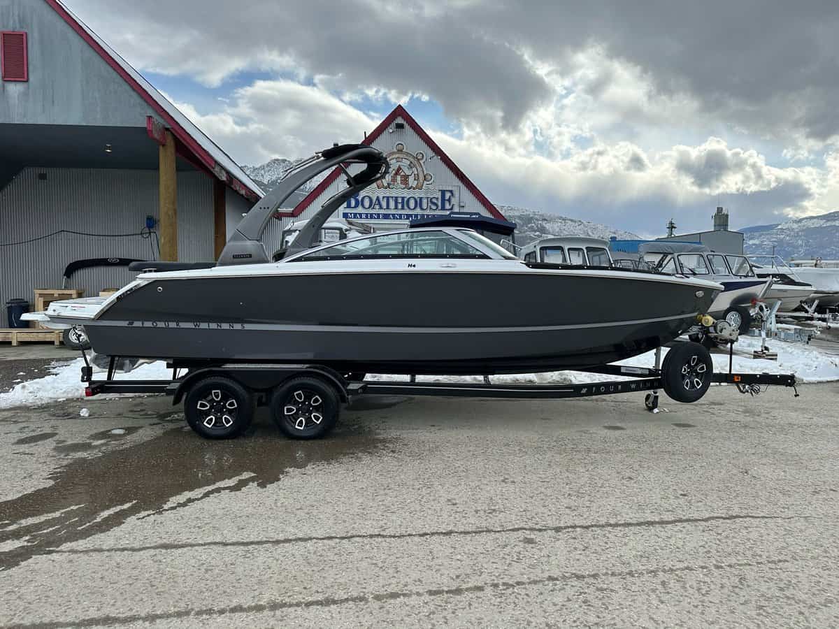 Four Winns Boats Salmon Arm Boat Sales Boathouse Marine