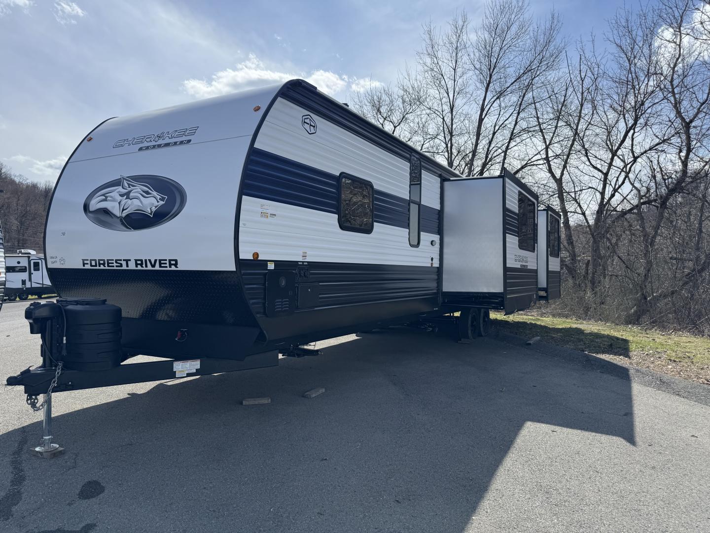 2025 Forest River Cherokee Wolf Den 306MM | Butler RV | , | 902995