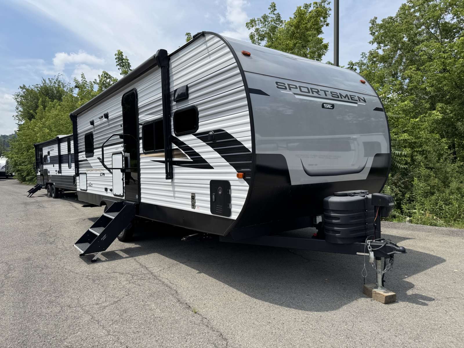 2024 K-Z Sportsmen SE 231FKKSE | Butler RV | , | 902945A