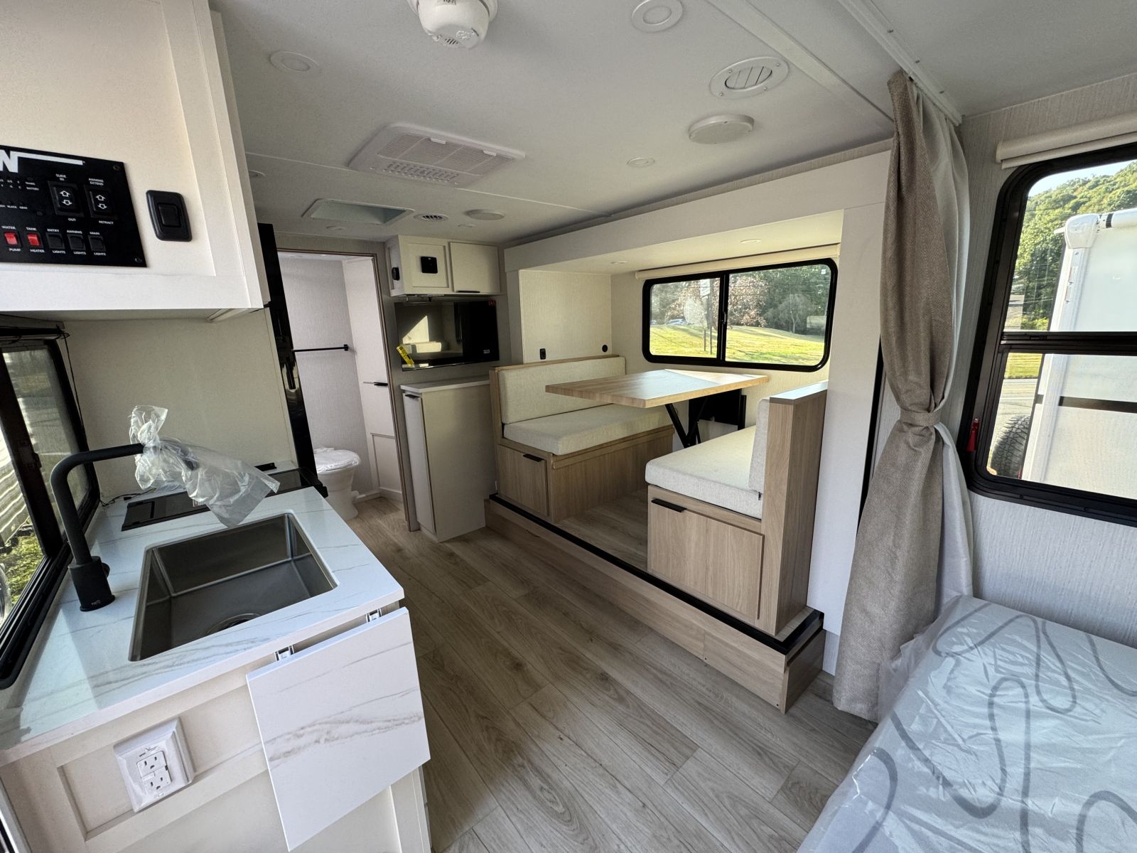 2026 Winnebago Micro Minnie 2108FBS | Butler RV | , | 903073