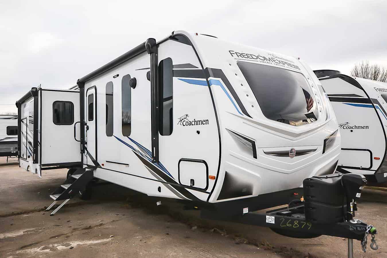 NEW 2023 Coachmen Freedom Express 324RLDSLE | Tulsa, OK