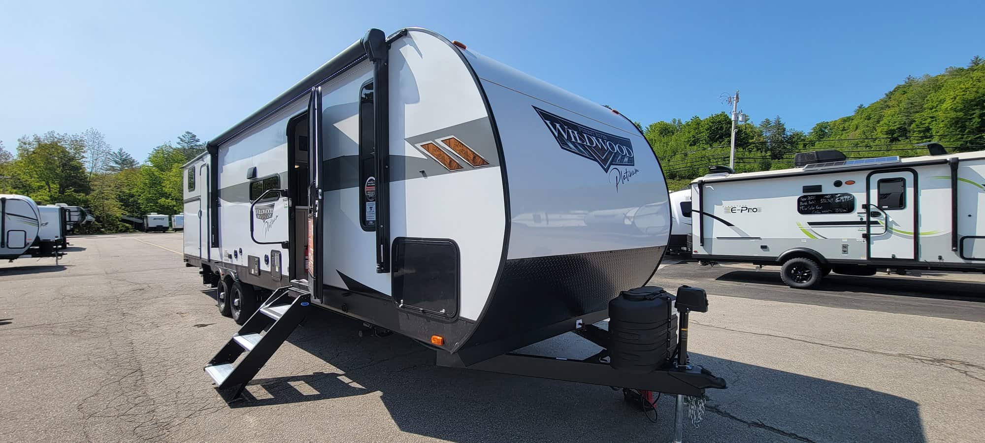 NEW 2023 FOREST RIVER WILDWOOD 32BHDS | Cold Springs RV | Weare, NH ...