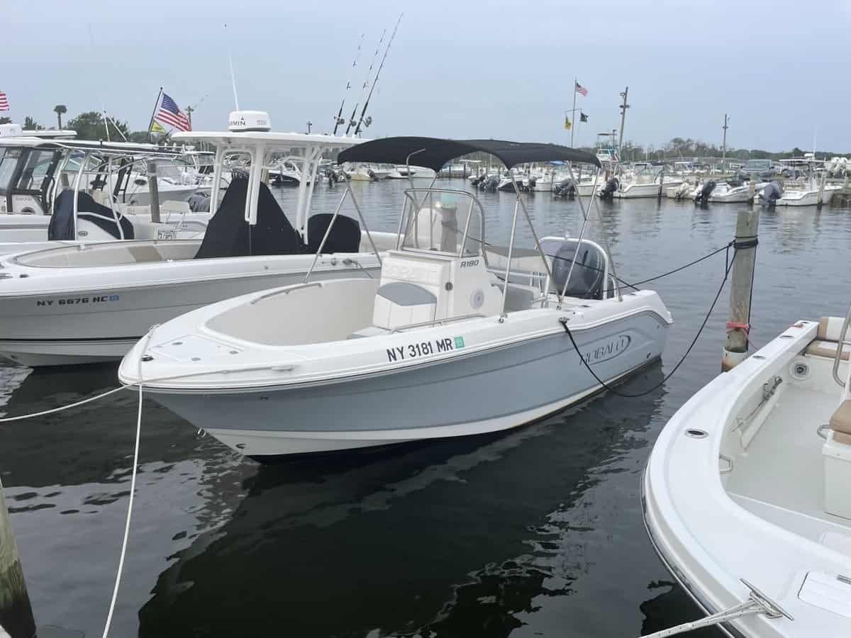 USED 2020 Robalo R180 | Islip Terrace, NY