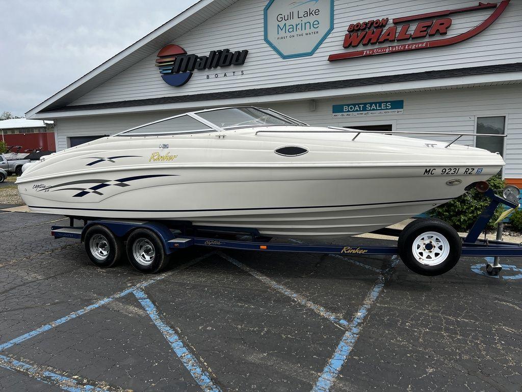 2000 Rinker 232 CAPTIVA | Gull Lake Marine | Richland, MI | 7416A