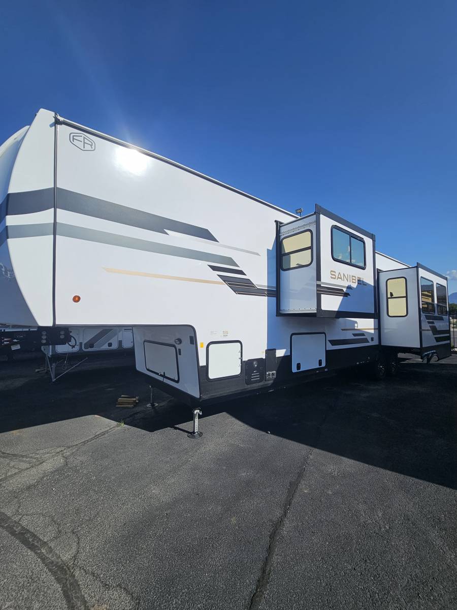 New 2026 Prime Time SANIBEL 38LAUNDRY | Myers RV | Albuquerque, NM | 9575