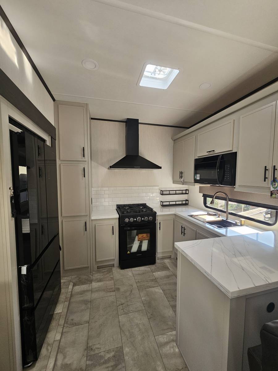 New 2026 Prime Time SANIBEL 38LAUNDRY | Myers RV | Albuquerque, NM | 9575