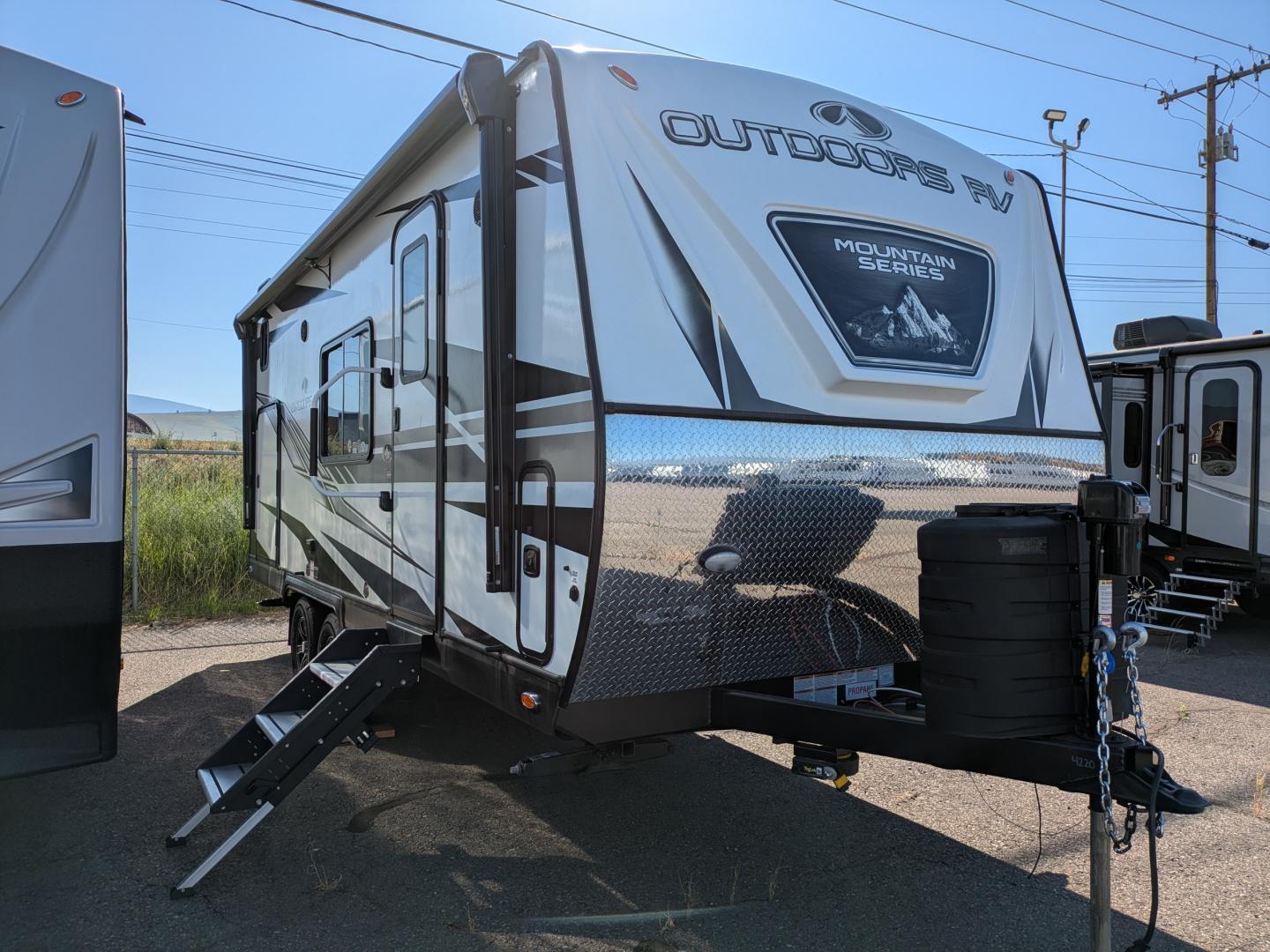 NEW 2025 Outdoors Rv CREEK SIDE 19CK | Rangitsch Brothers RV | Missoula ...