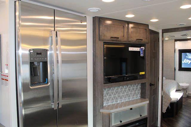 New 2025 Jayco Seneca 37K | Rick's RV Center | Joliet, IL | 9166