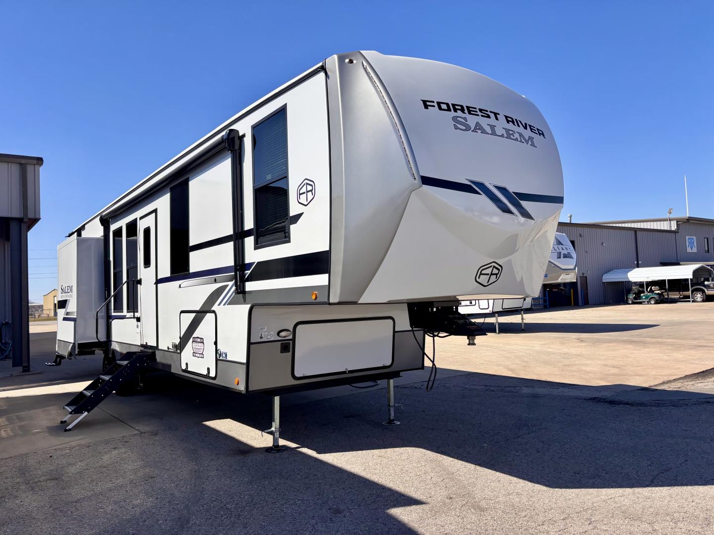 2025 FOREST RIVER SALEM HEMISPHERE 38 VERANDA | Rocky Ridge RV | Van ...
