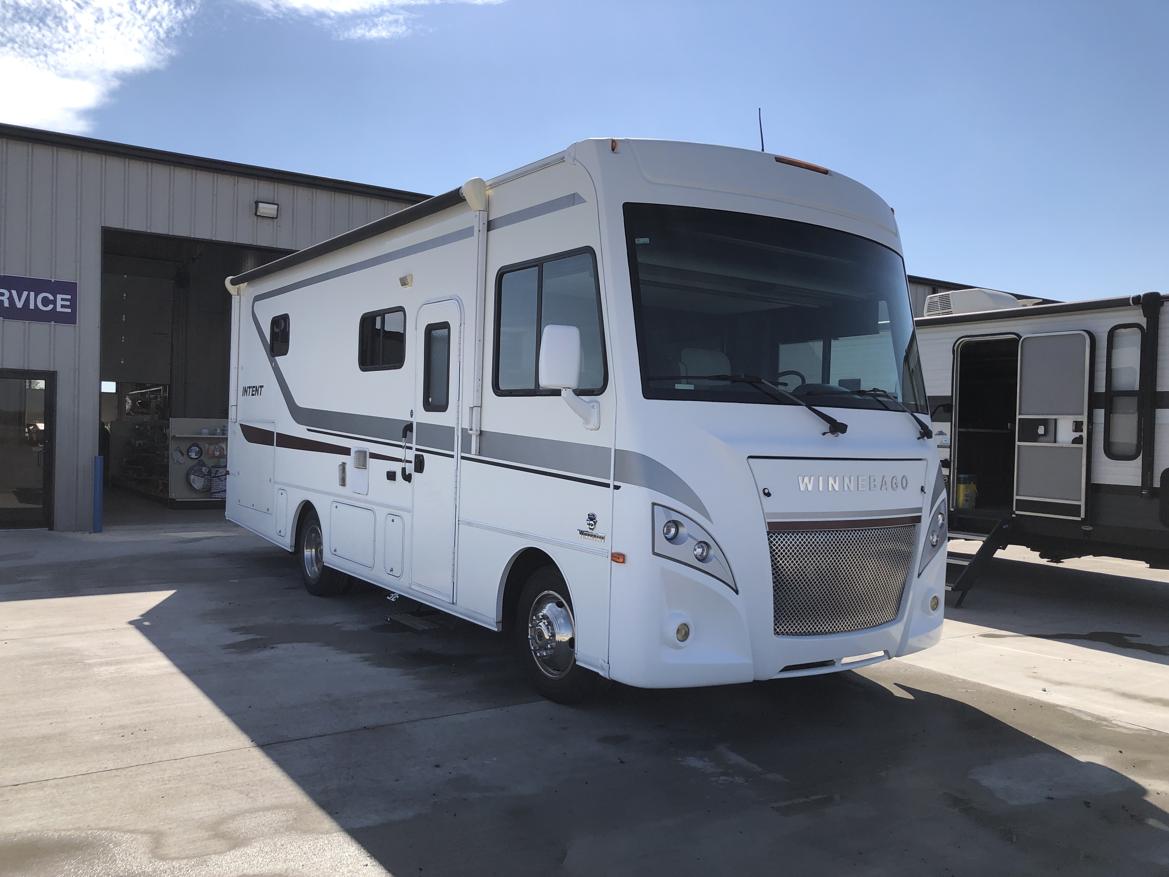 2018 WINNEBAGO 26M | Rocky Ridge RV | Van Buren, AR | CONA11903