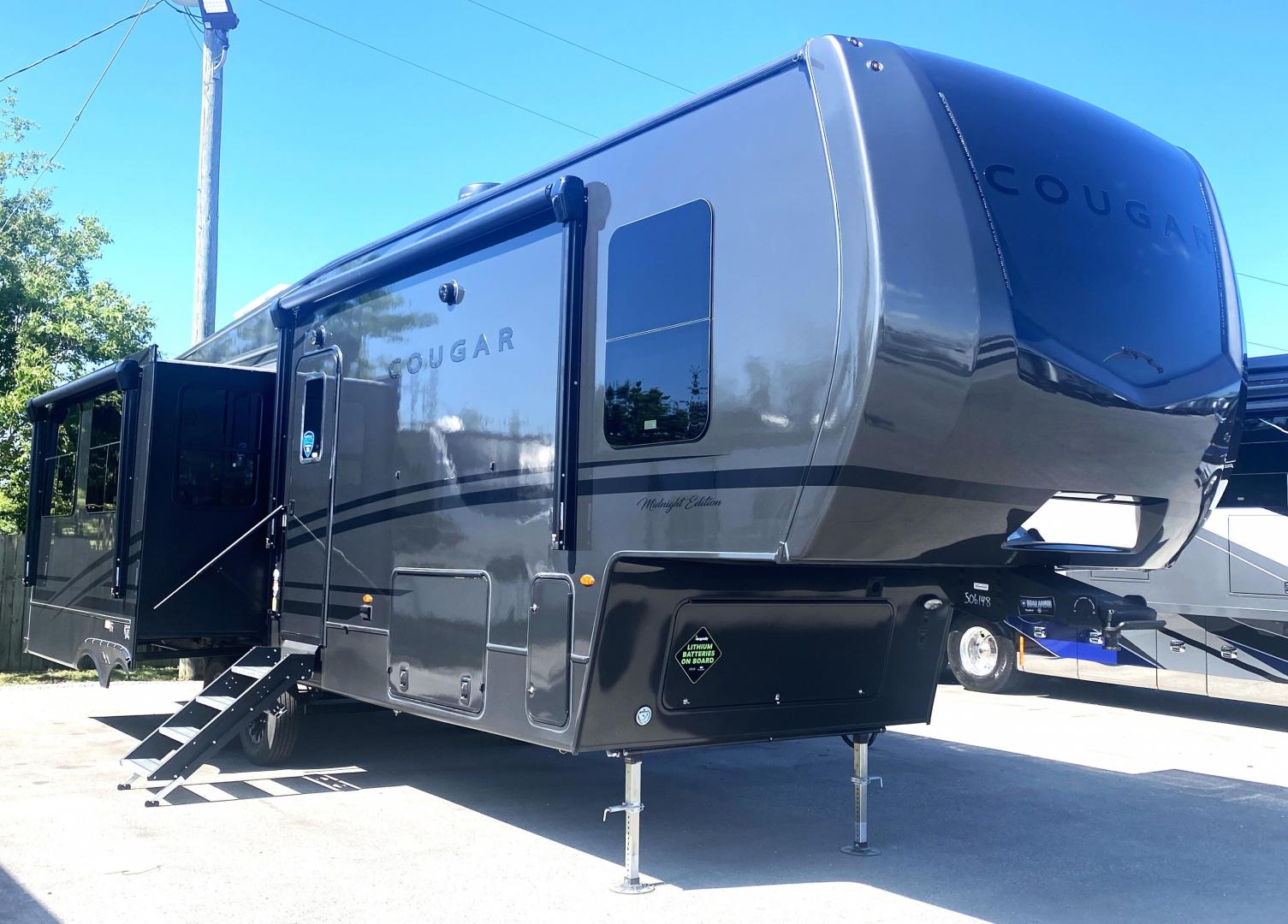 SOLD NEW 2024 Keystone Rv Cougar Midnight Edition 316RLS | RV ...