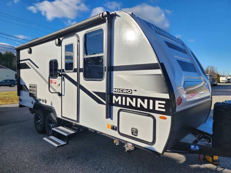SOLD NEW 2024 Winnebago Micro Minnie 2108TB