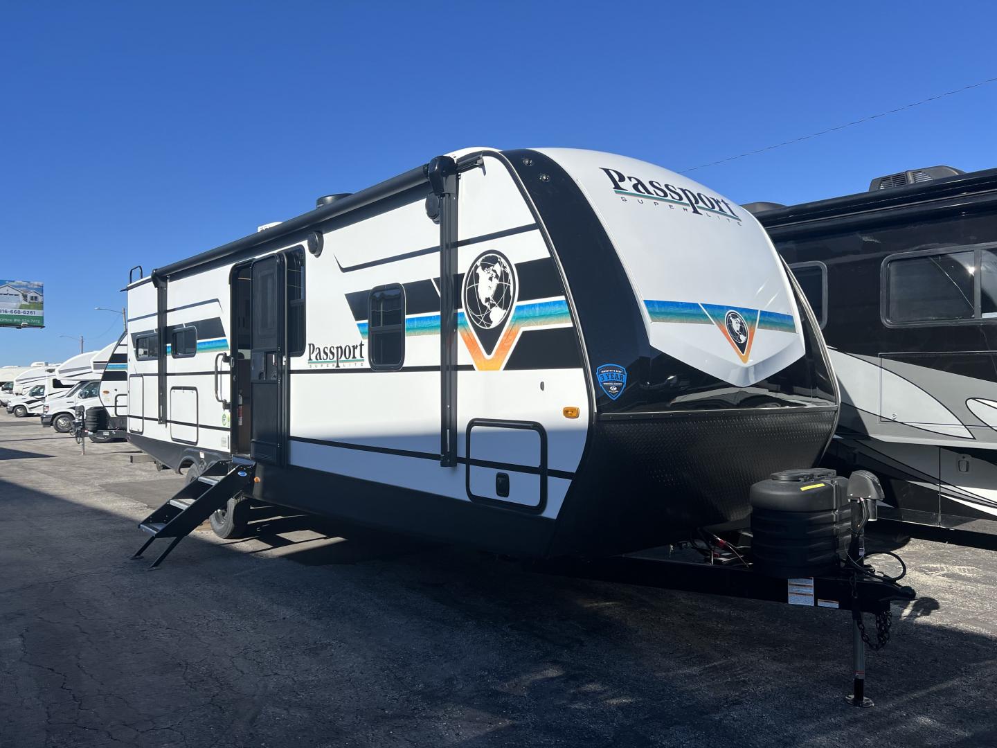 New 2025 Keystone PASSPORT 2700RK | Trailside RV Kansas City | Grain ...